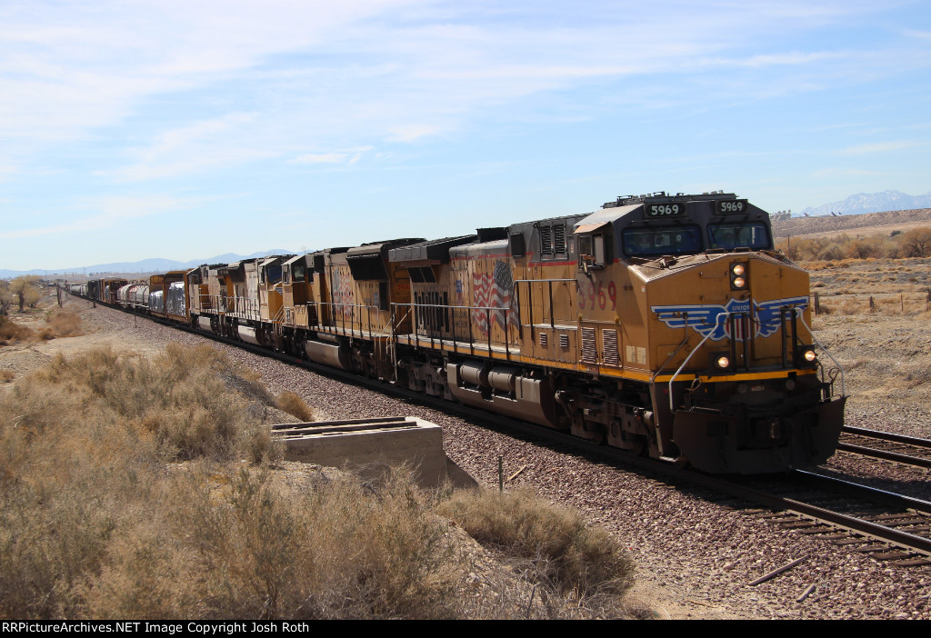 UP 5969, UP 3934, UP 3858 & UP 7081